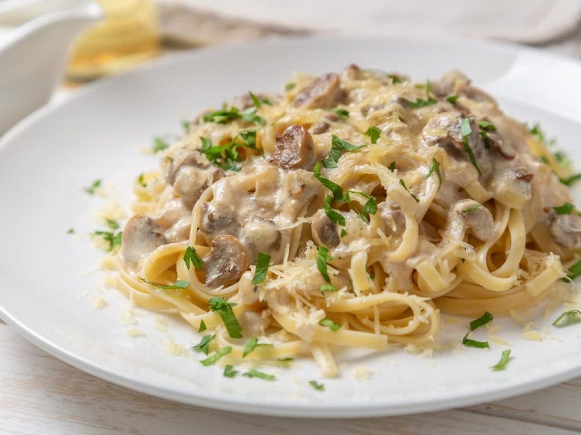 Resep Spageti Saus Jamur Creamy: Lembut, Gurih, dan Wangi ala Restoran